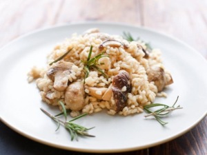 Aromatischer Reis mit frischen Pilzen | Oma Kocht